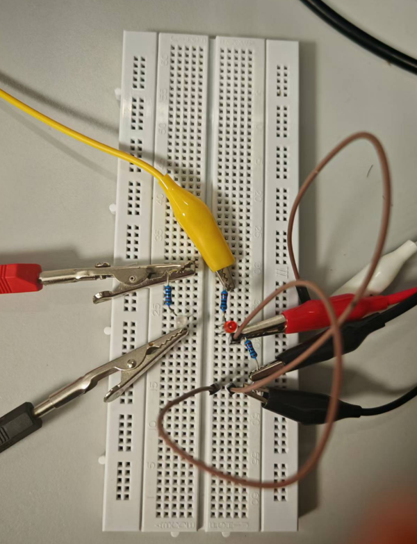 LED based avalanched photodetector - PC5271 wiki